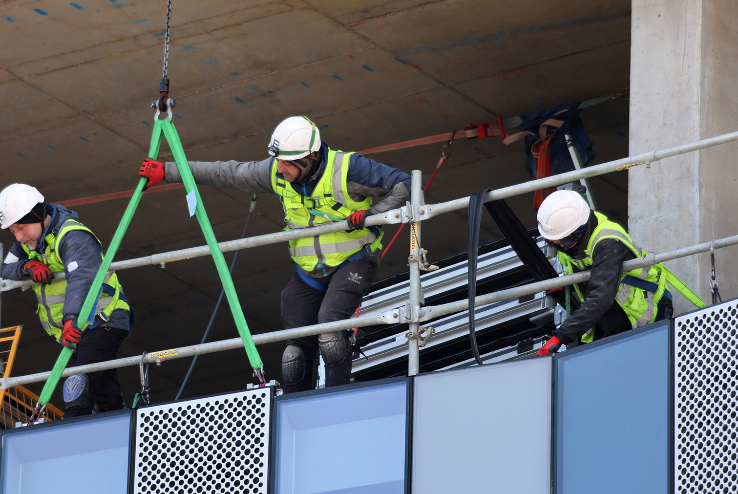 Design and Installation of Curtain Walls - Focchi