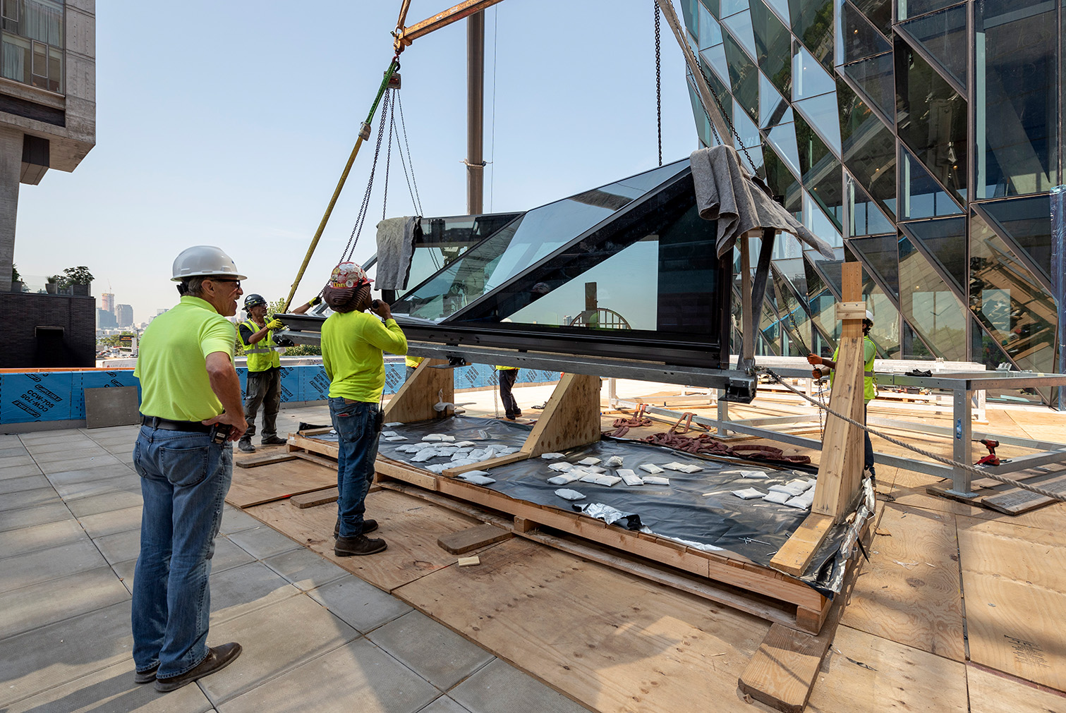 Design and Installation of Curtain Walls - Focchi